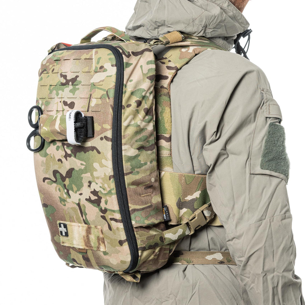 AURA 13 Backpack – BLACKFOLIUM